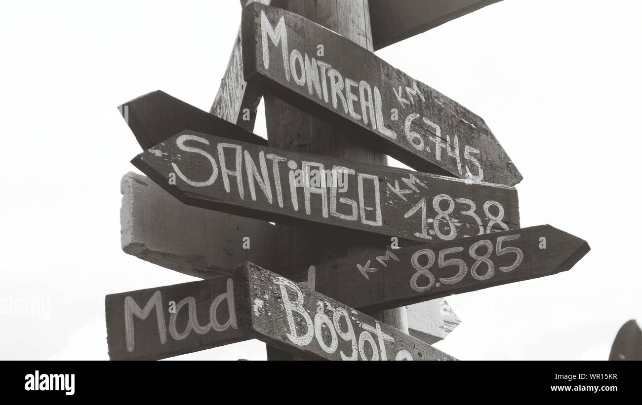 Wooden placard hi-res stock photography and images - Alamy