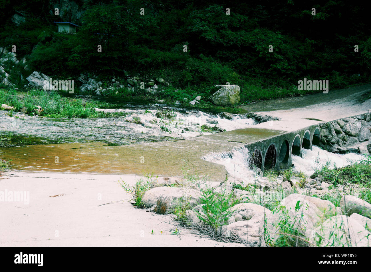 River overflowing hi-res stock photography and images - Alamy