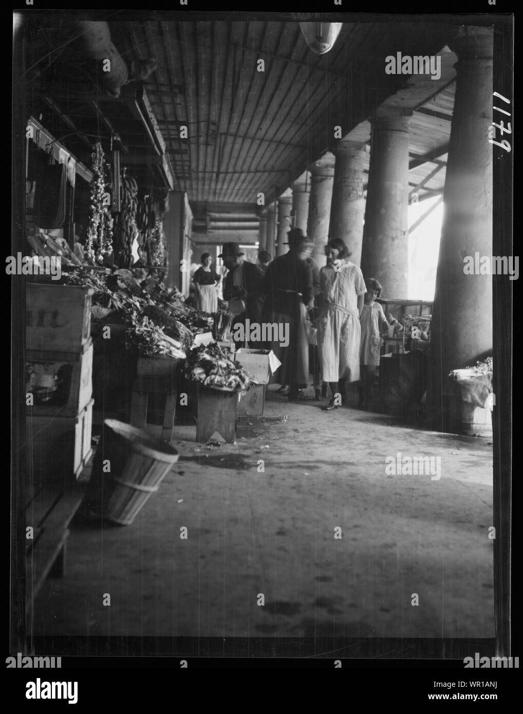 American market Black and White Stock Photos & Images - Alamy
