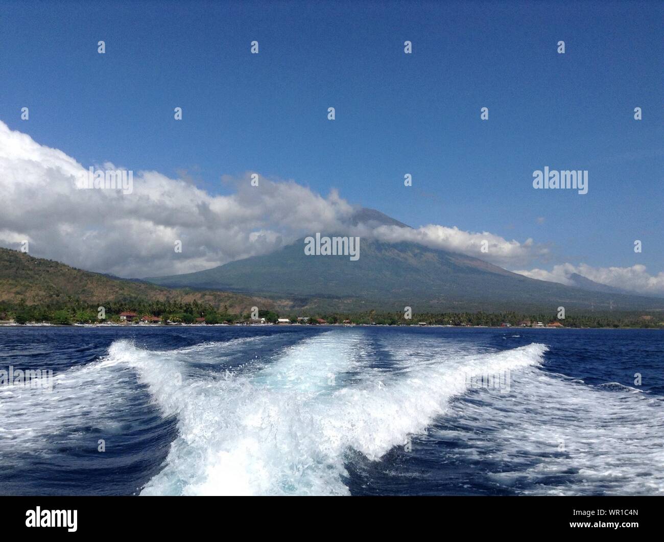 Wakes hi-res stock photography and images - Alamy