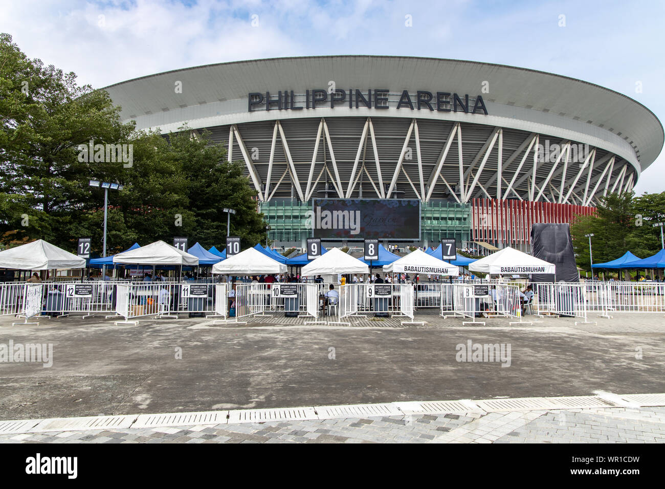 Philippine arena hi-res stock photography and images - Alamy