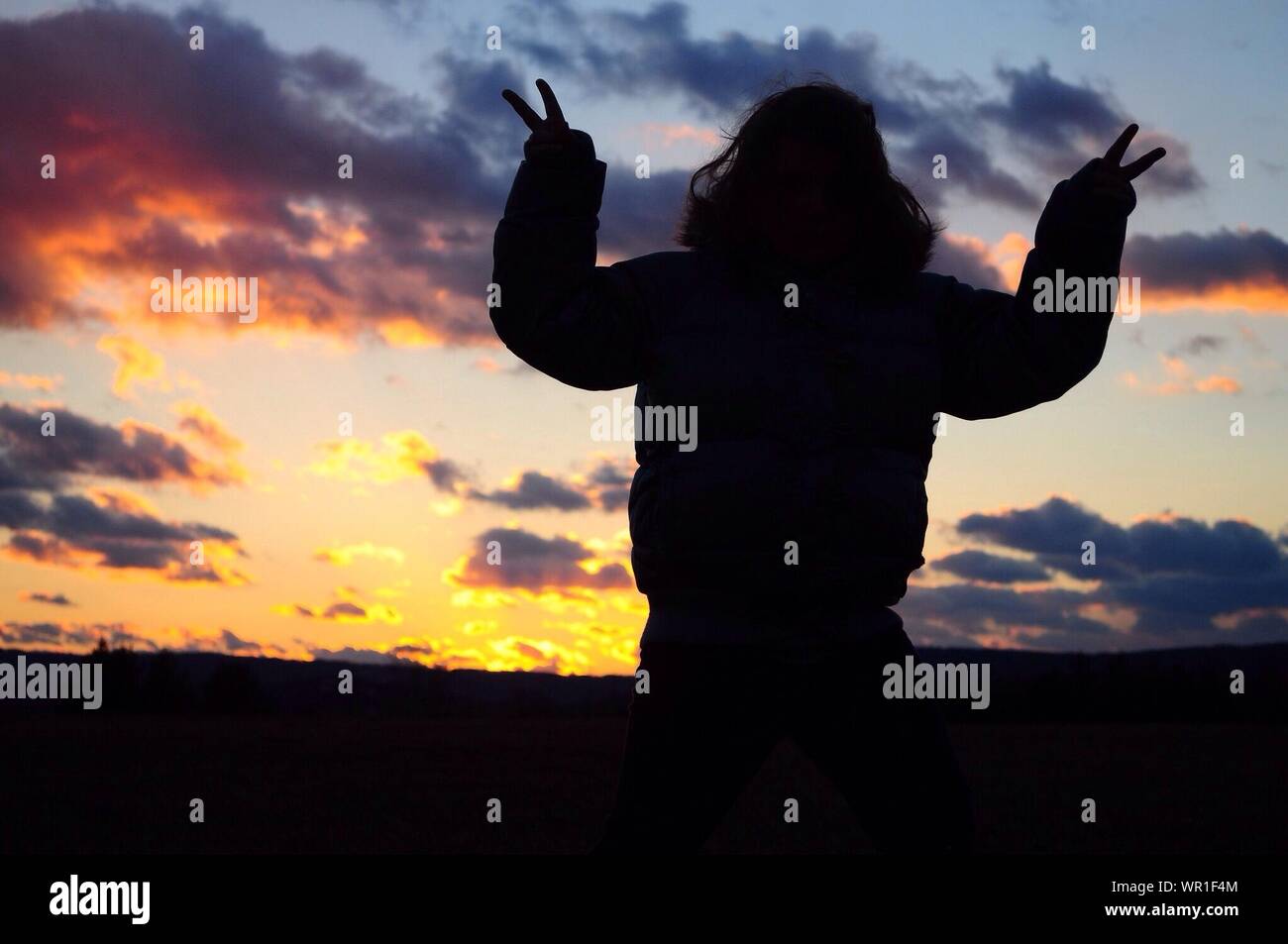 Signs sunset hi-res stock photography and images - Alamy