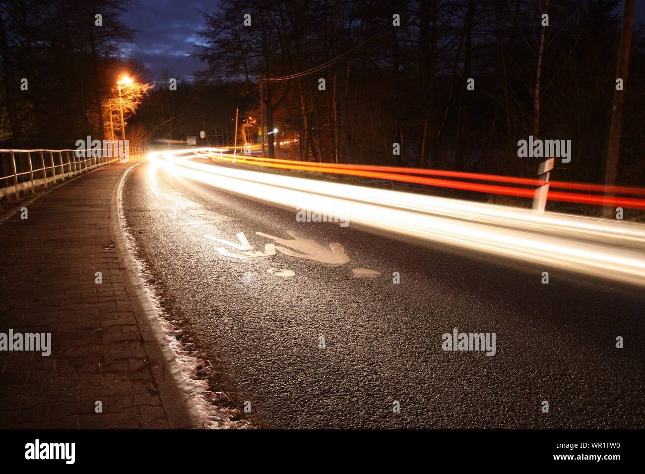 Red light country road hi-res stock photography and images - Alamy
