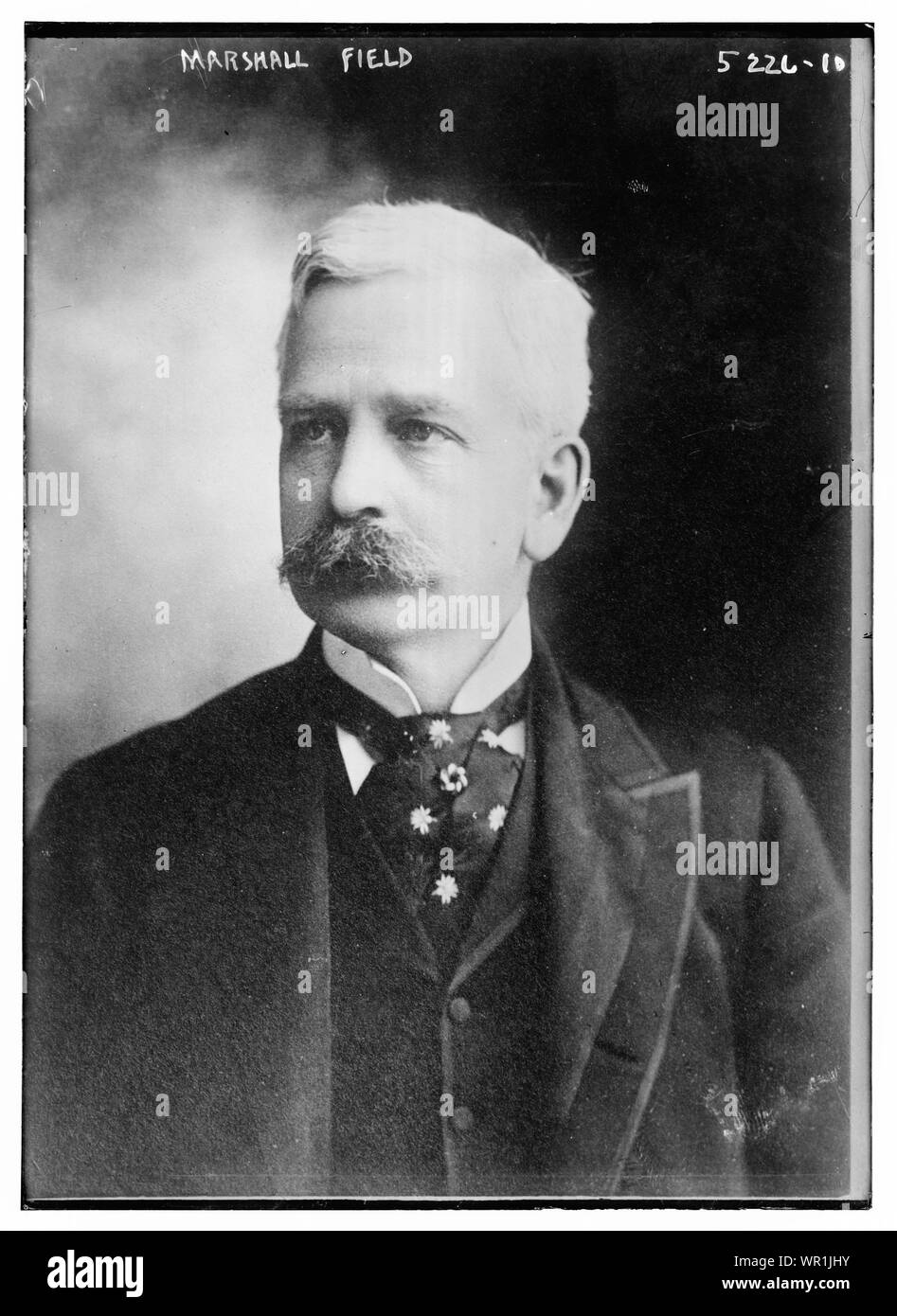 Marshall field Black and White Stock Photos & Images - Alamy