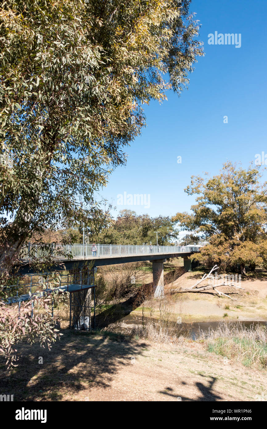 Pedestrian bridge over the Peel River in winter,Tamworth Australia ...