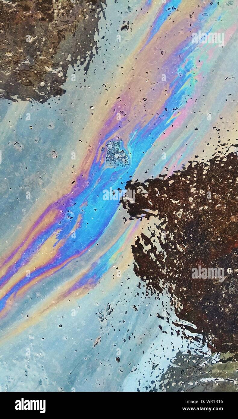 Puddle of oil hi-res stock photography and images - Alamy
