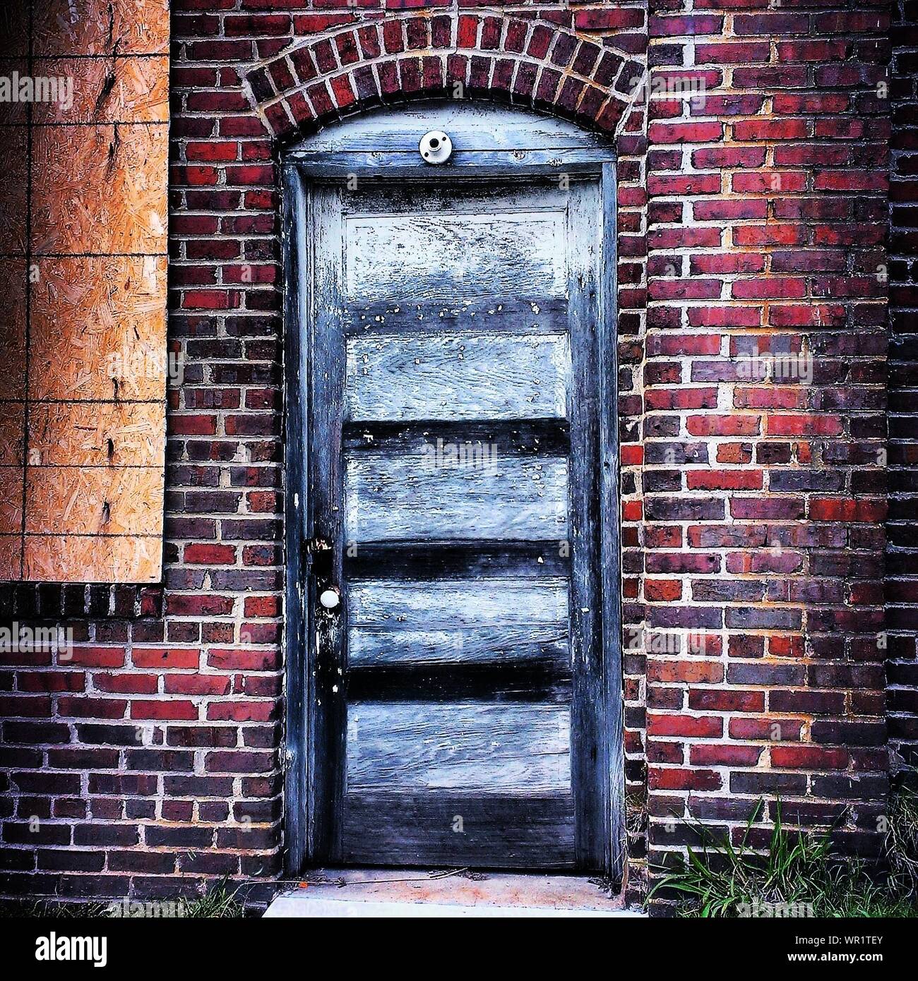 Old fashioned house front hi-res stock photography and images - Alamy
