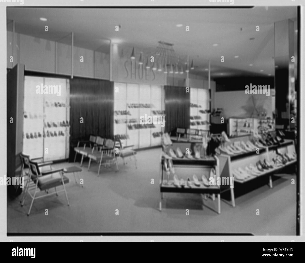 Babylon long island Black and White Stock Photos & Images - Alamy