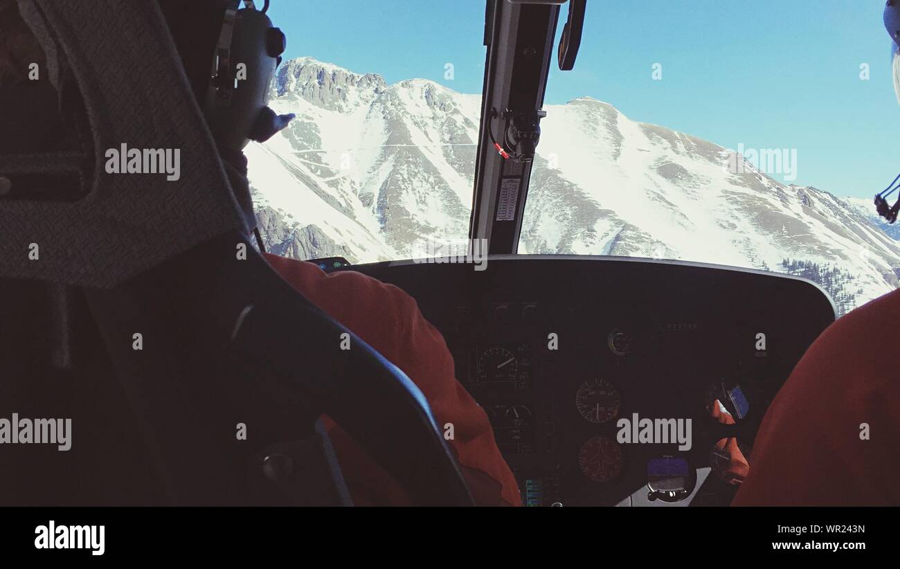 Two person helicopter hi-res stock photography and images - Alamy