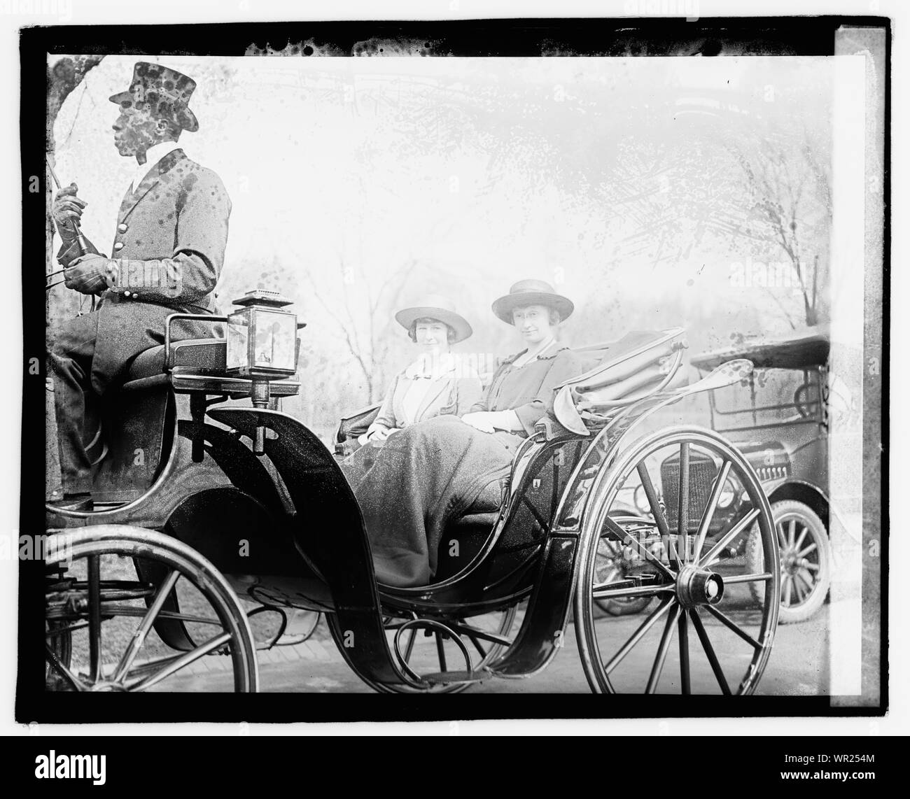 Mary lyle hi-res stock photography and images - Alamy