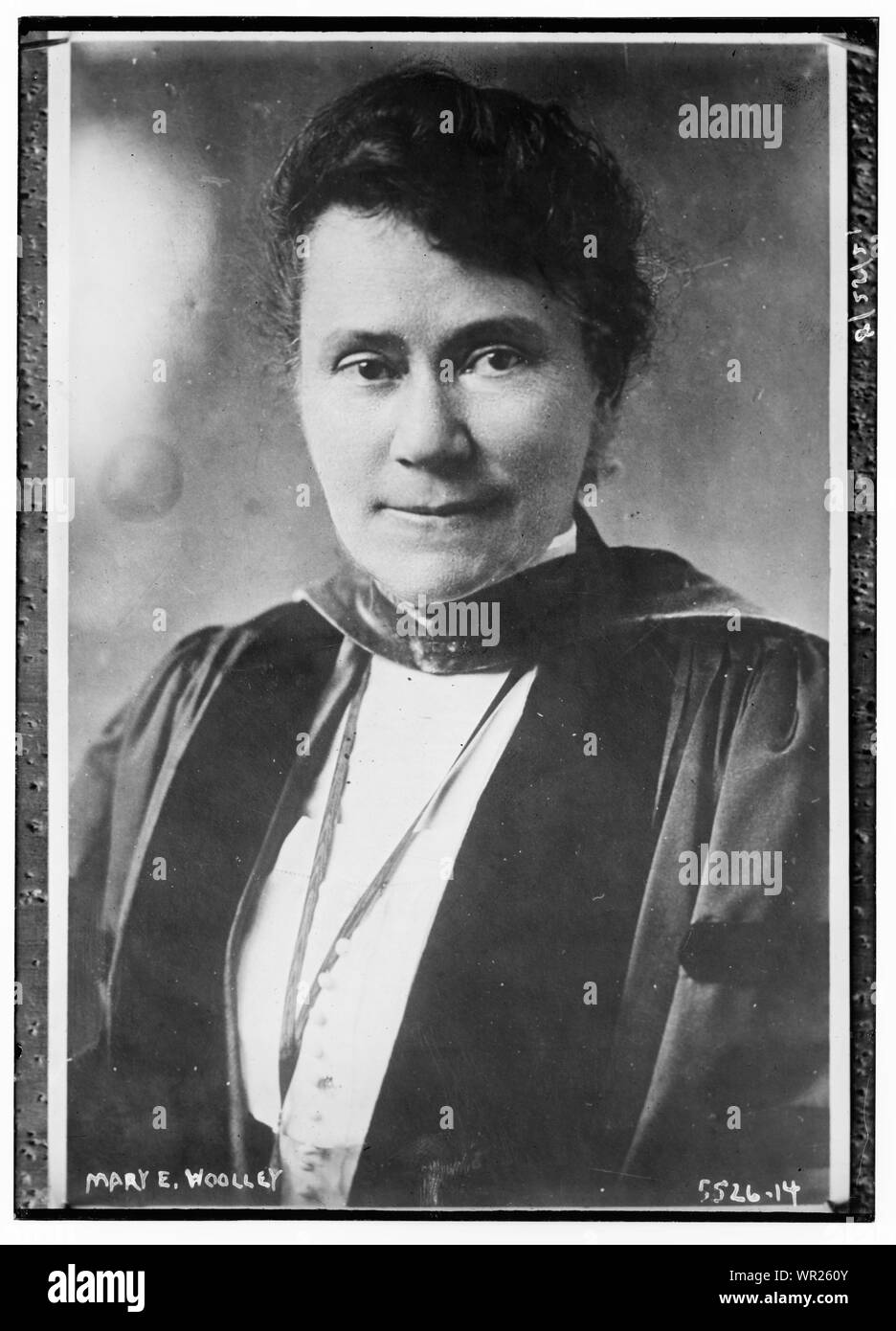 Mary e Cut Out Stock Images & Pictures - Alamy