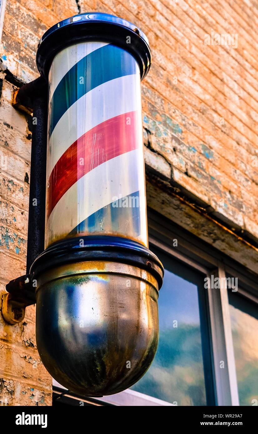Striped barber pole hi-res stock photography and images - Alamy