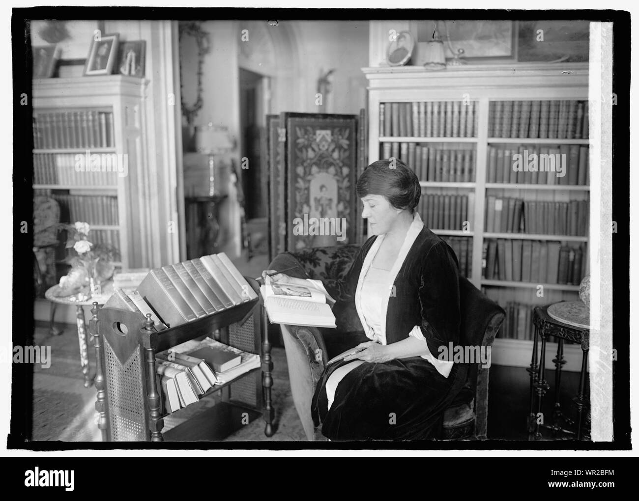 Mary rinehart hi-res stock photography and images - Alamy