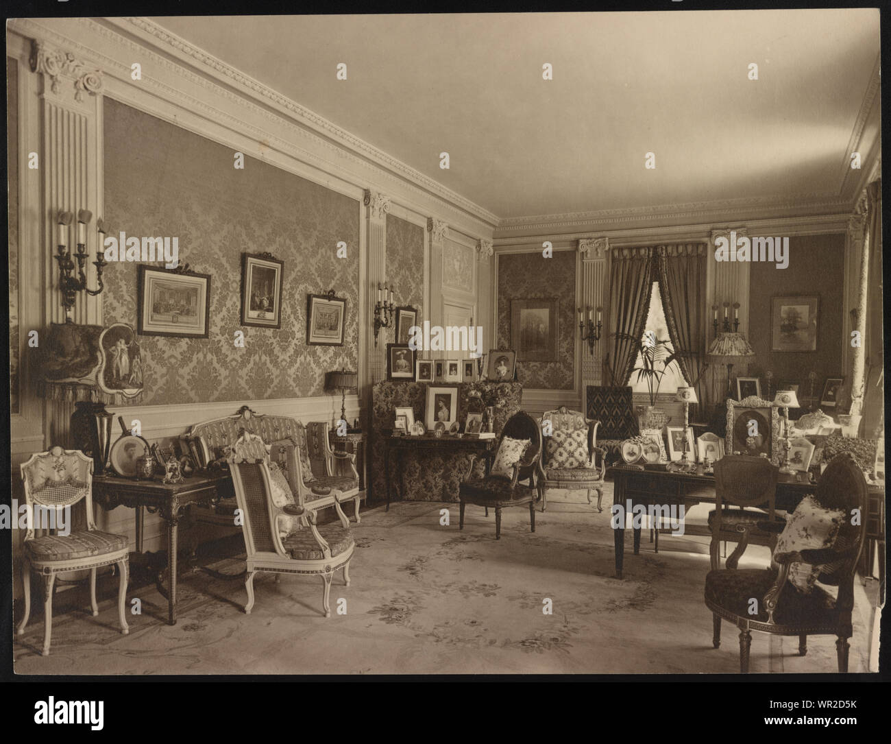 Mary Scott Townsend house, Washington, D.C. Small parlor Stock Photo ...