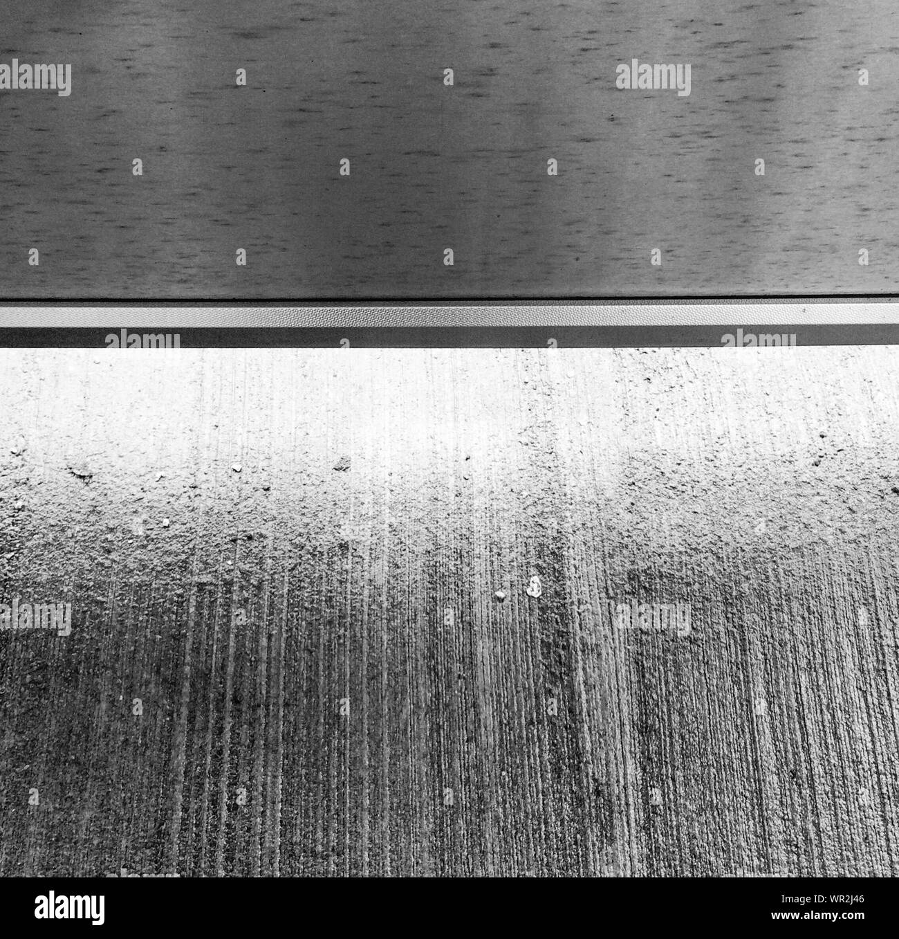 Rough ceiling hi-res stock photography and images - Alamy