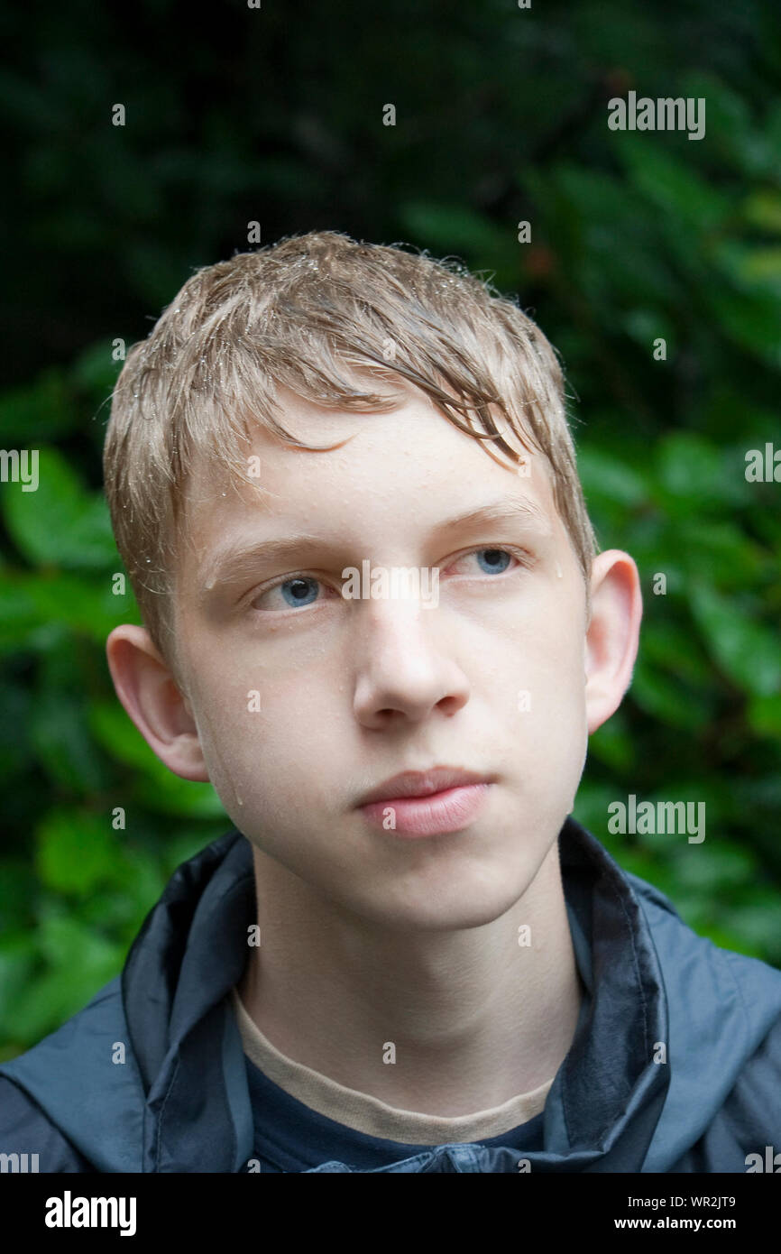 Boy in the rain hi-res stock photography and images - Alamy