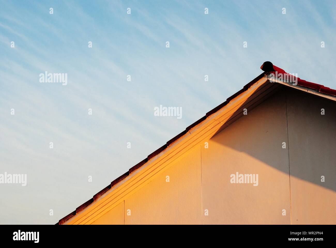 Triangular roof hi-res stock photography and images - Alamy
