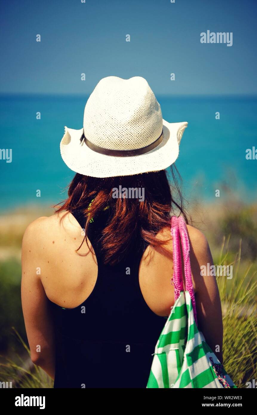Woman Wearing Sunhat Beach High Resolution Stock Photography and Images ...