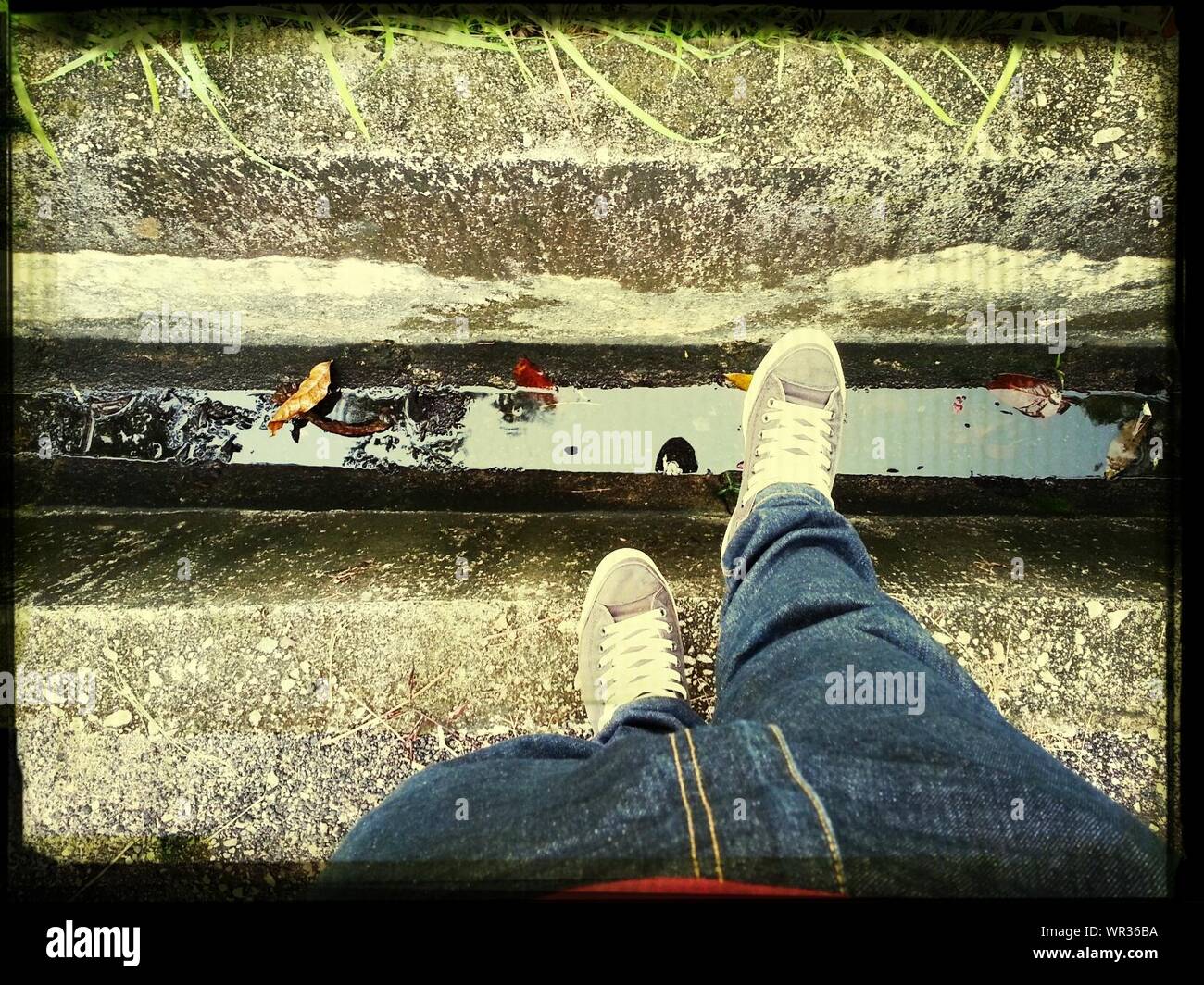 Standing one leg man hi-res stock photography and images - Alamy