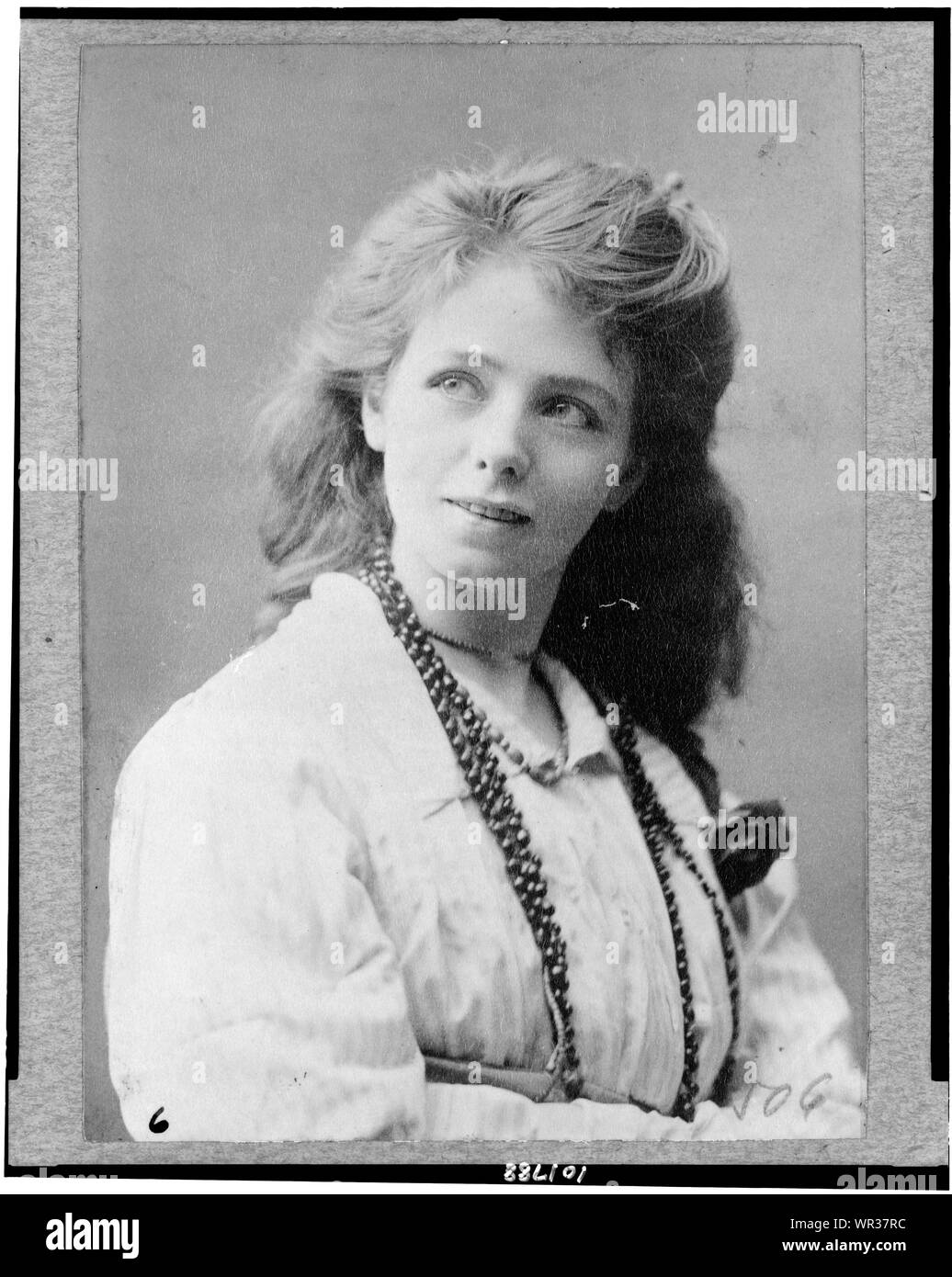 Maude adams hi-res stock photography and images - Alamy