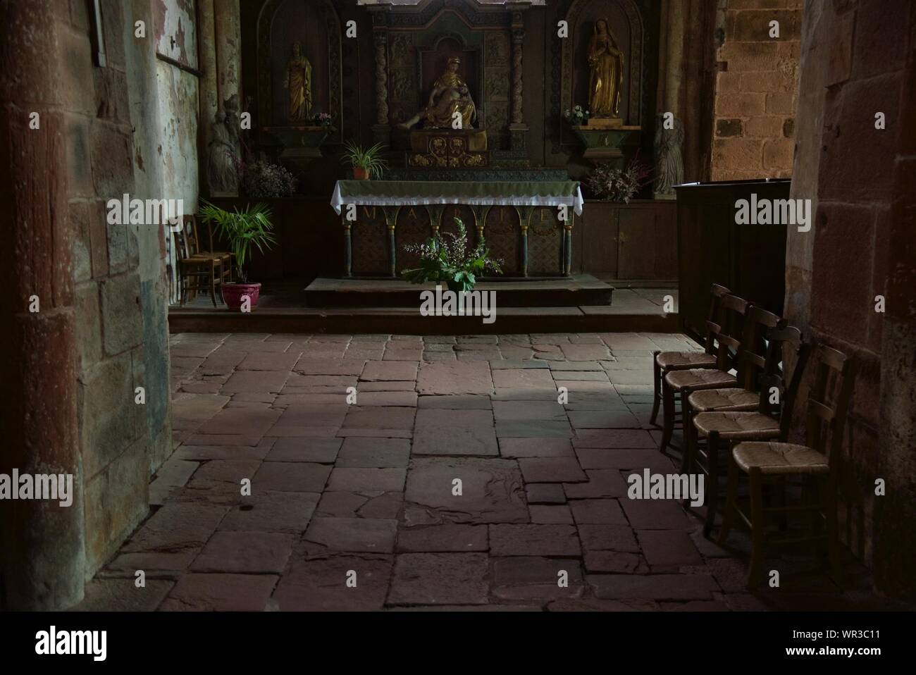 Interiors of church hi-res stock photography and images - Alamy