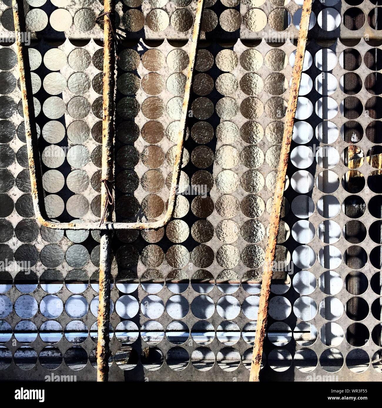 Wall grill hi-res stock photography and images - Alamy