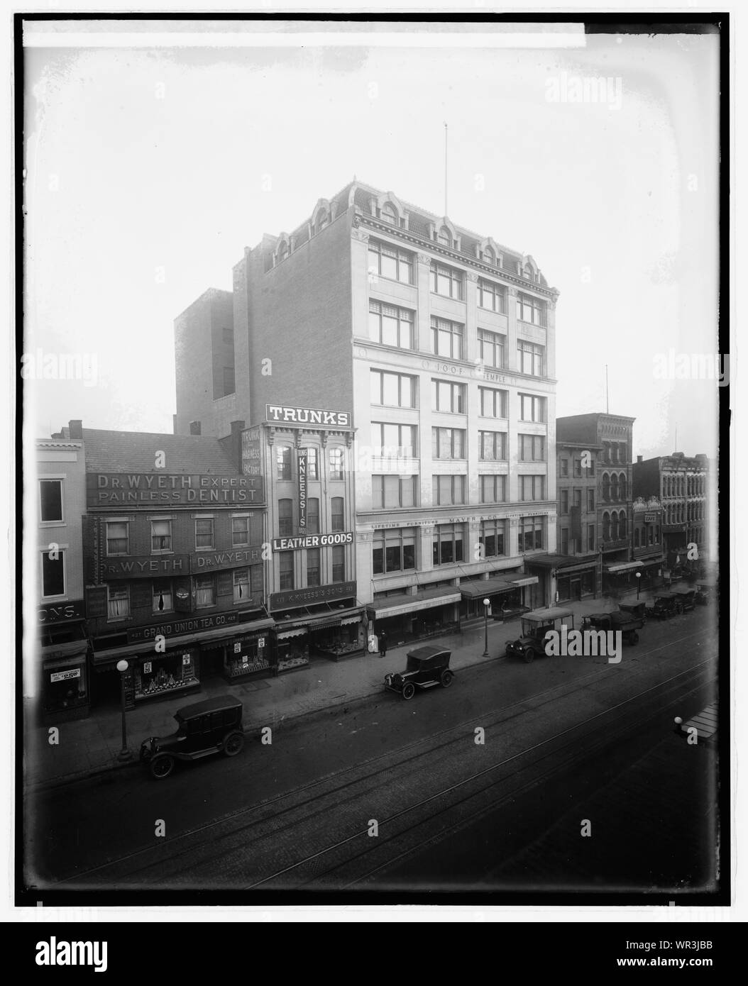 Mayer and co hi-res stock photography and images - Alamy