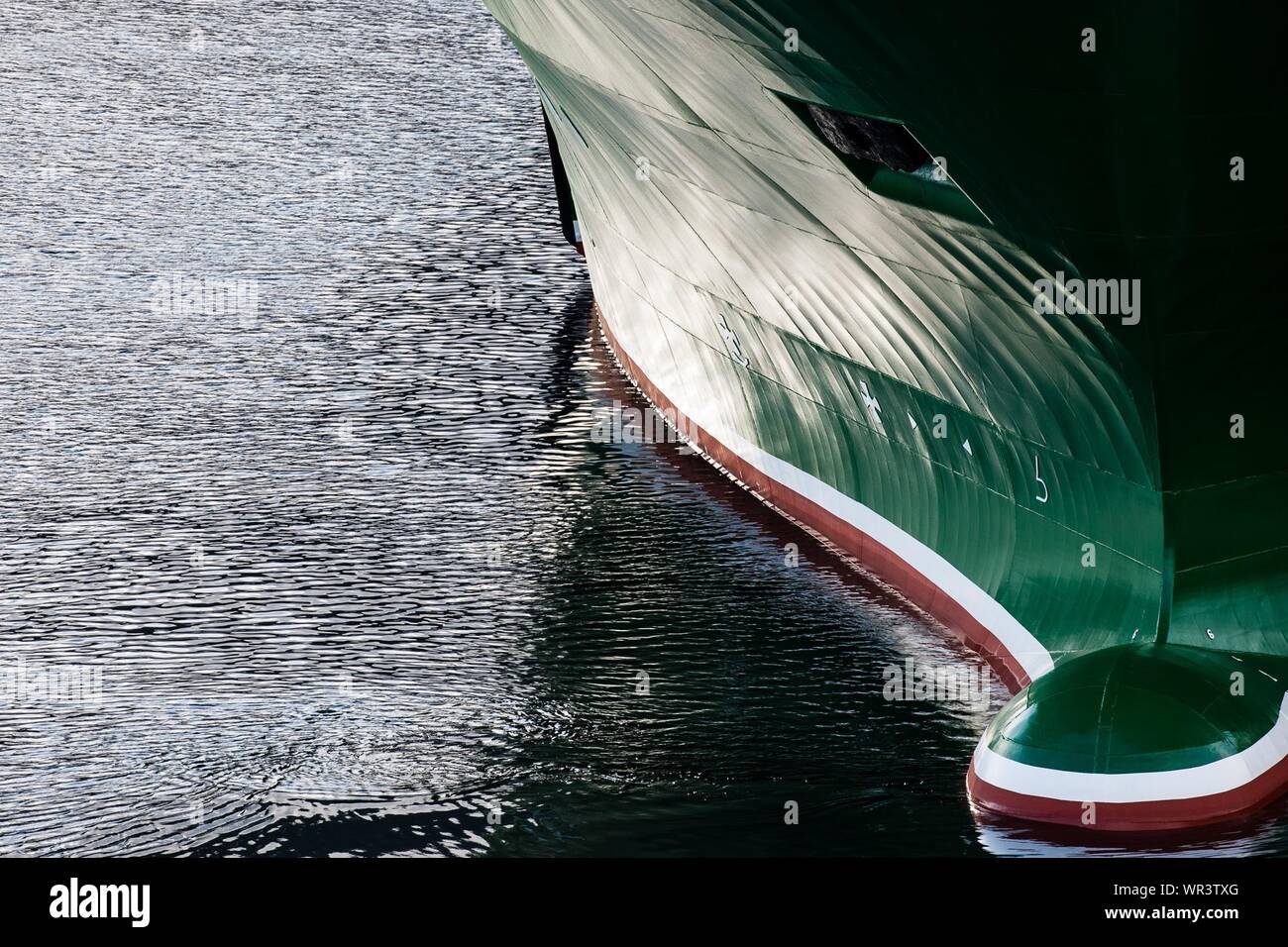 Green ship hi-res stock photography and images - Alamy