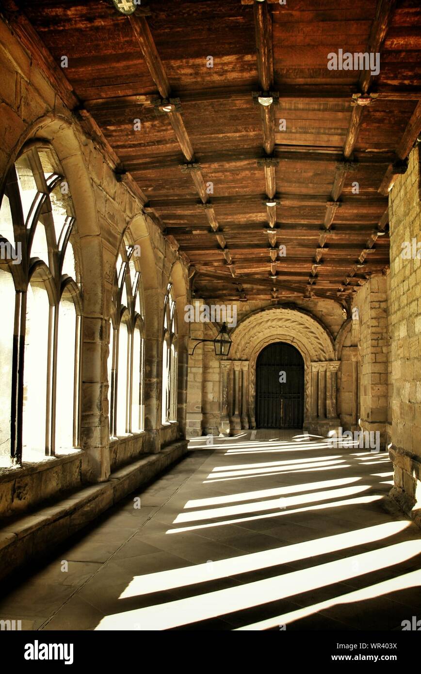 Durham cathedral interior hi-res stock photography and images - Alamy