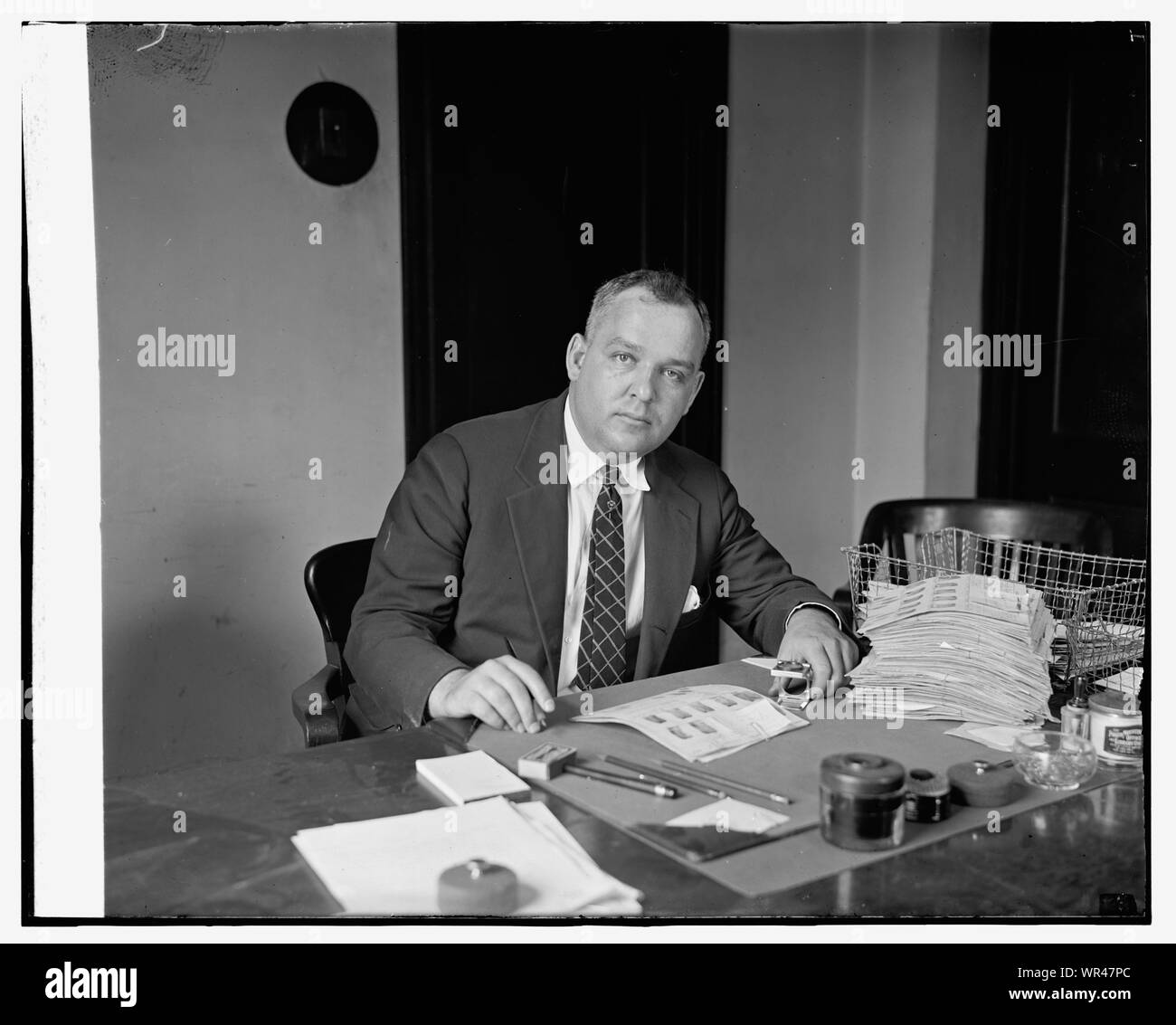 Investigation agency Black and White Stock Photos & Images - Alamy
