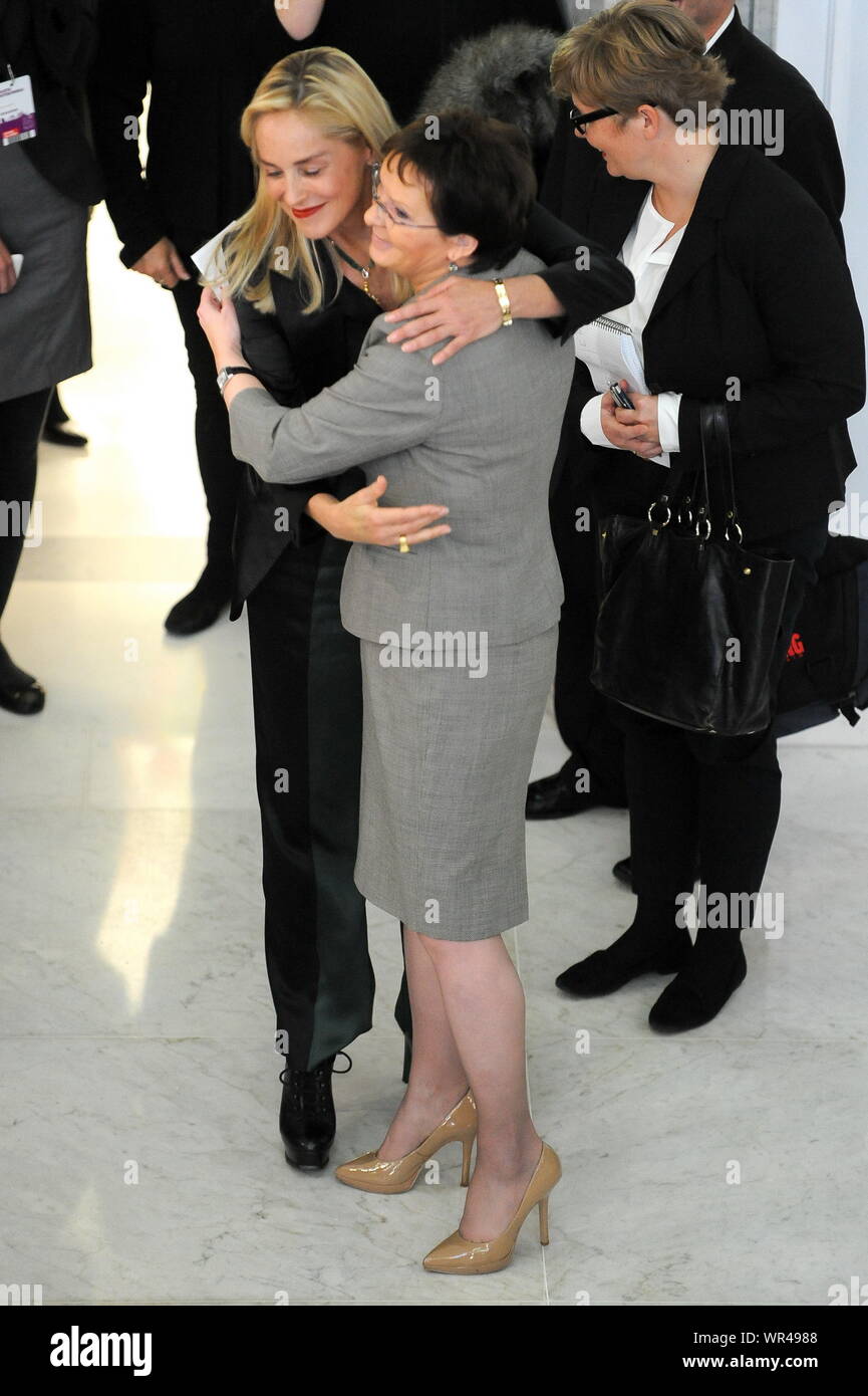 Sharon Stone visits Polish parliament on October 22 during the World ...