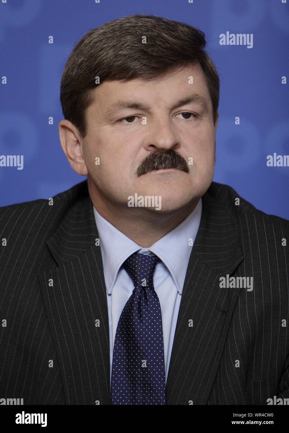 Pictured: Jaroslaw Kalinowski Stock Photo - Alamy