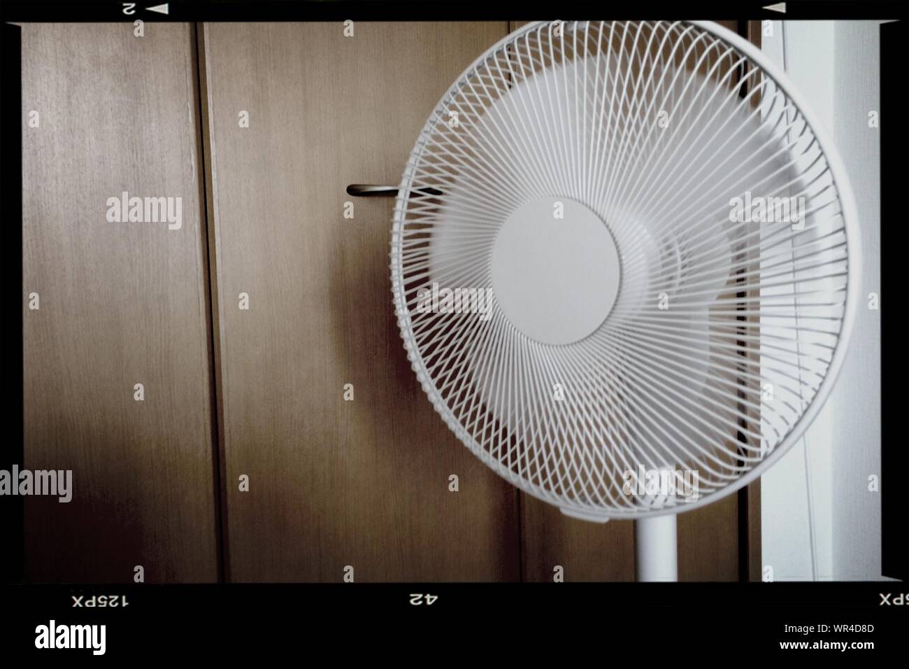 Electric fan hi-res stock photography and images - Alamy