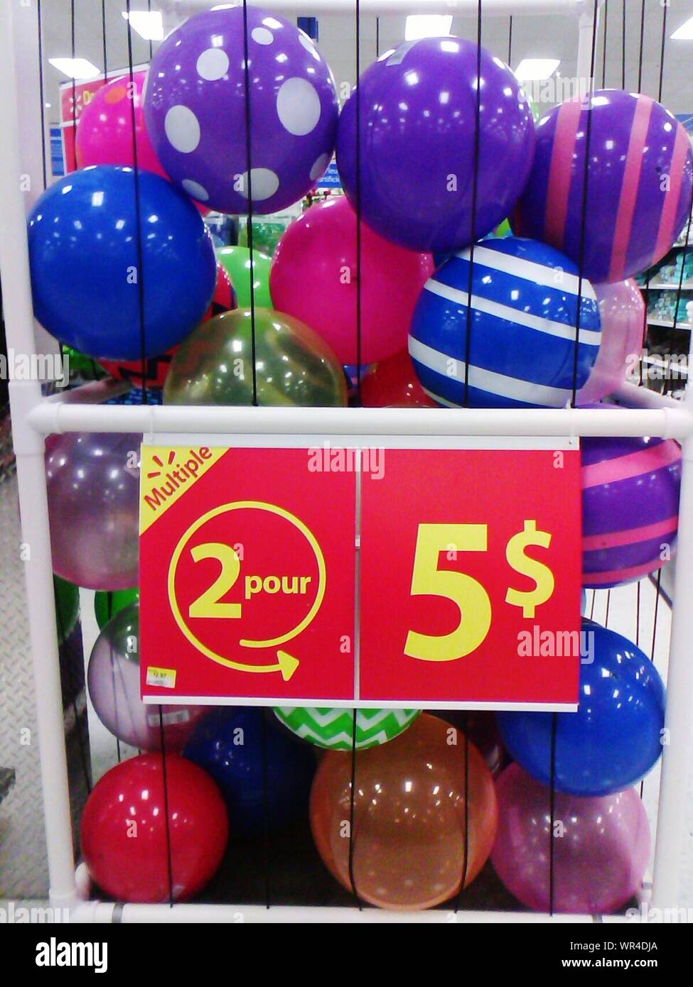 Price Tag Dollar Sign High Resolution Stock Photography and Images - Alamy