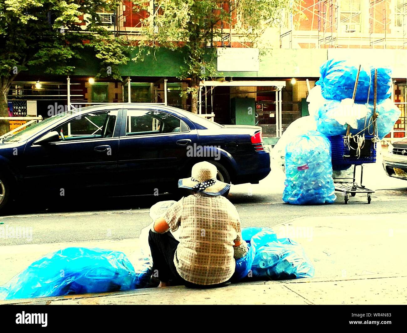 Car people bags hi-res stock photography and images - Alamy