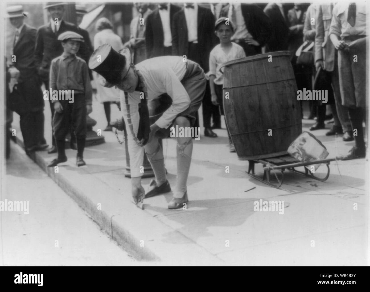 Foot rule hi-res stock photography and images - Alamy