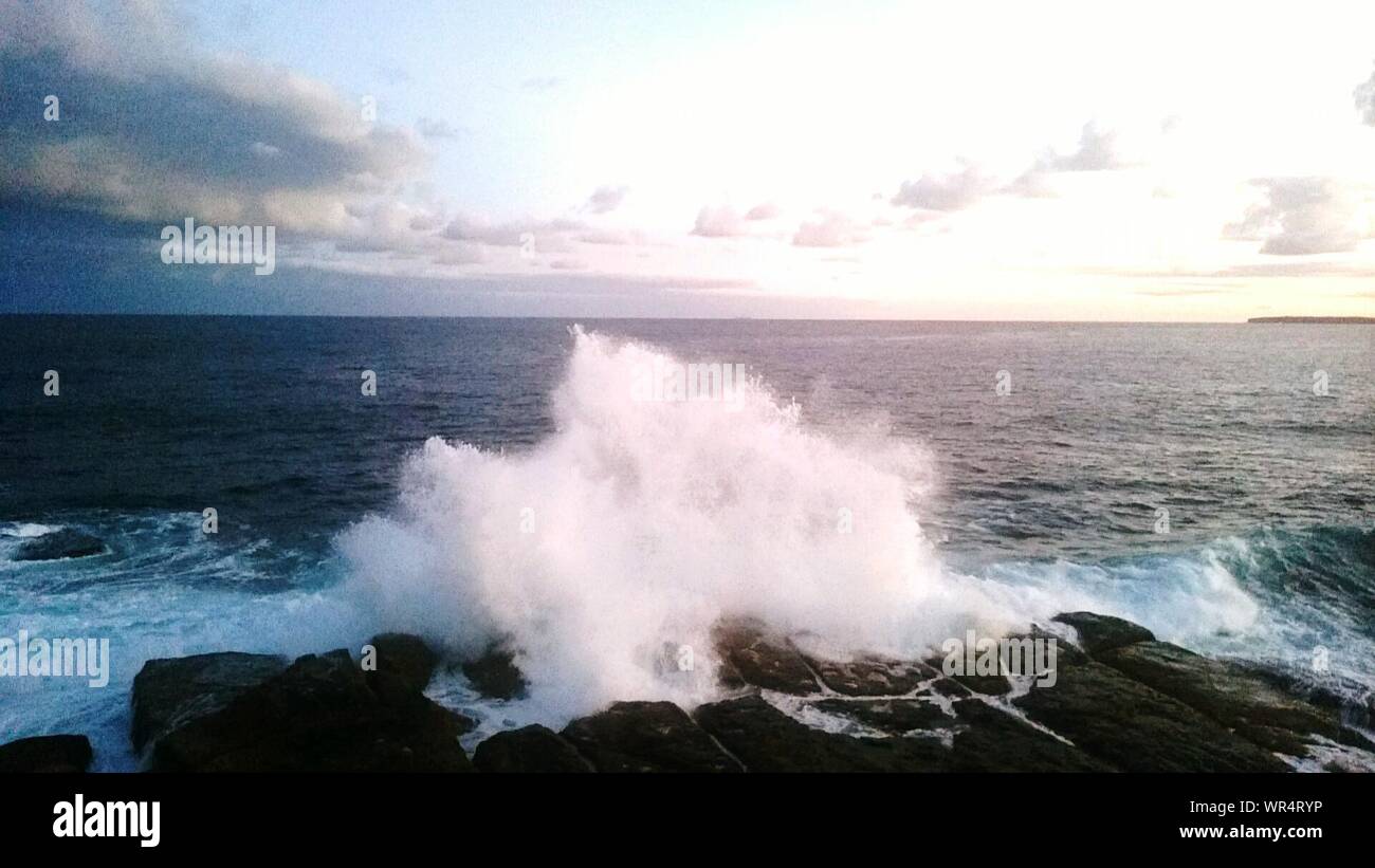 Hitting rocks hi-res stock photography and images - Alamy