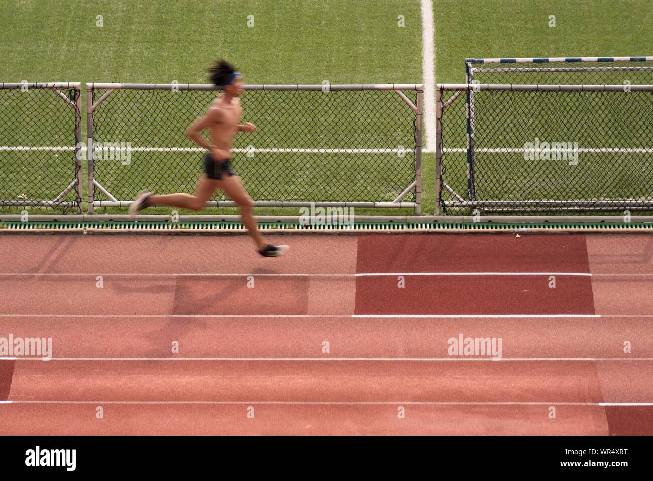 Athlete race blurred hi-res stock photography and images - Alamy