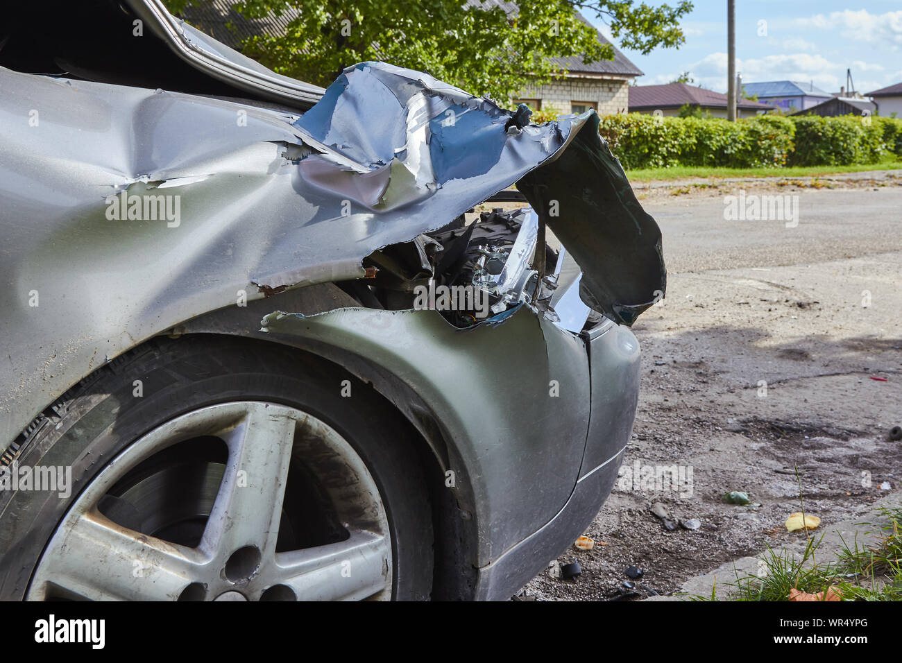 Frontal accident damage hi-res stock photography and images - Alamy
