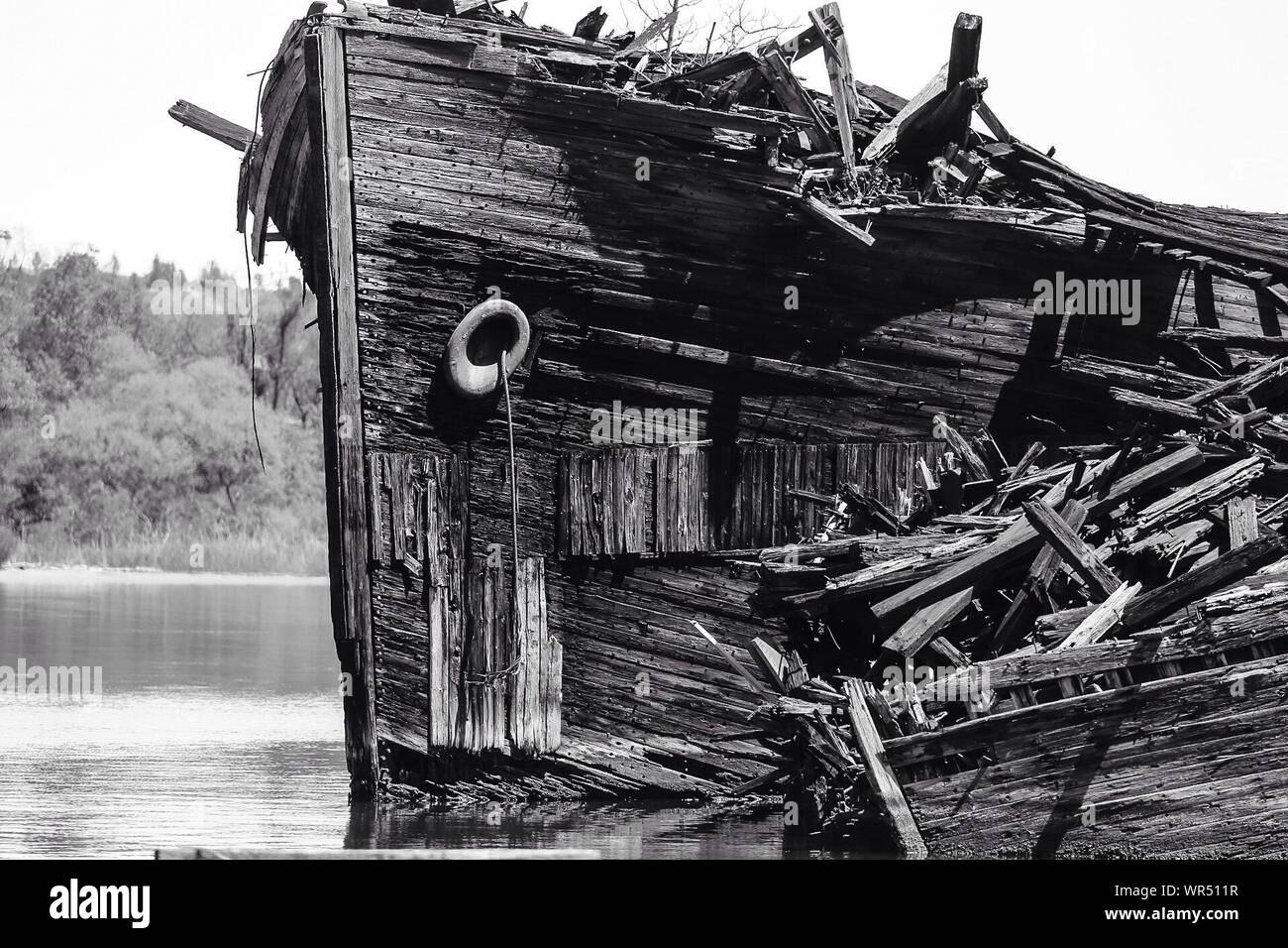 Damaged Ship Stock Photos & Damaged Ship Stock Images - Alamy