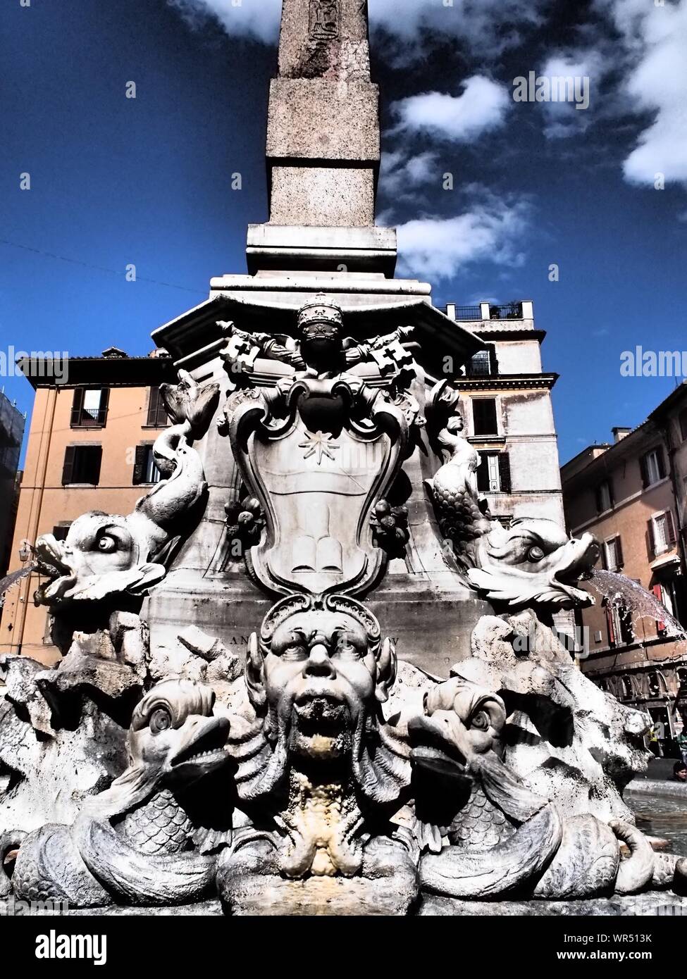 Water Fountain In Piazza Della Rotonda Stock Photo - Alamy
