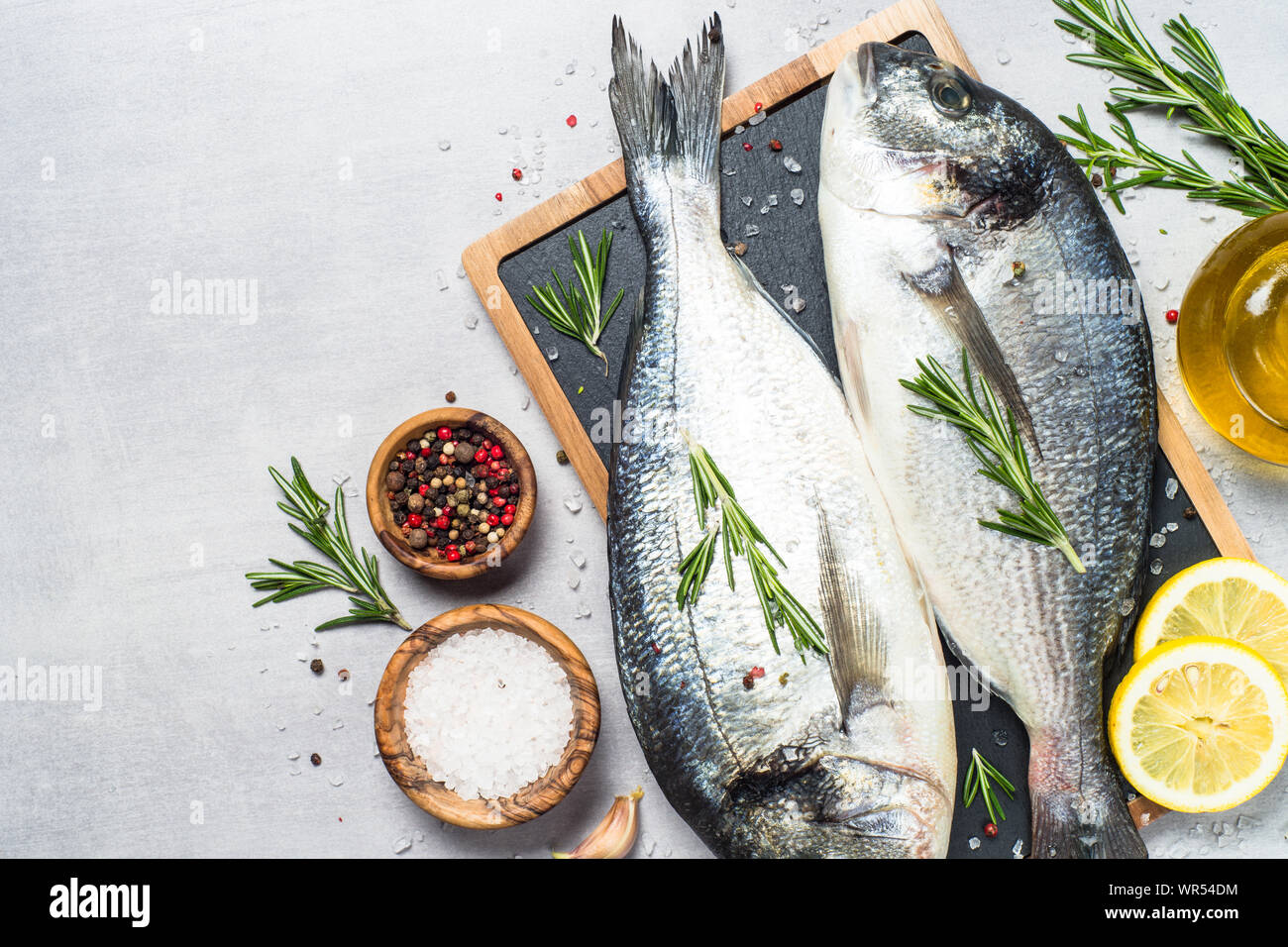 Fresh dorado fish spices hi-res stock photography and images - Alamy