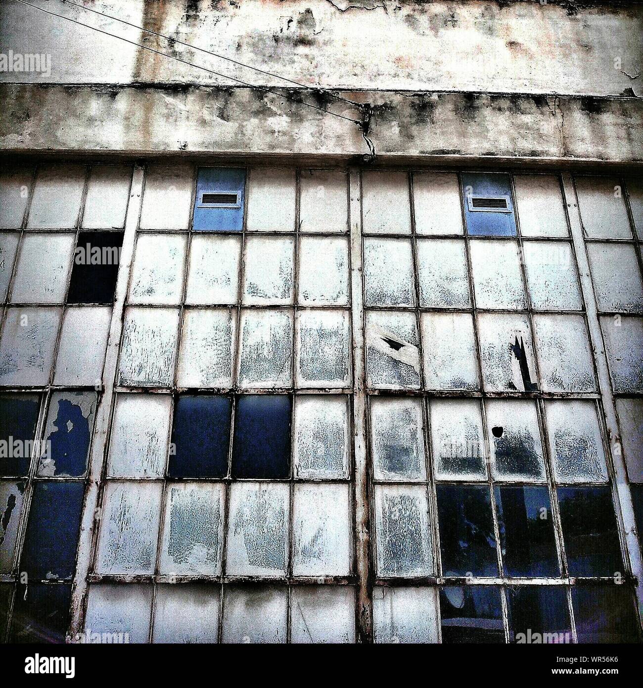 Demolishing windows hi-res stock photography and images - Alamy