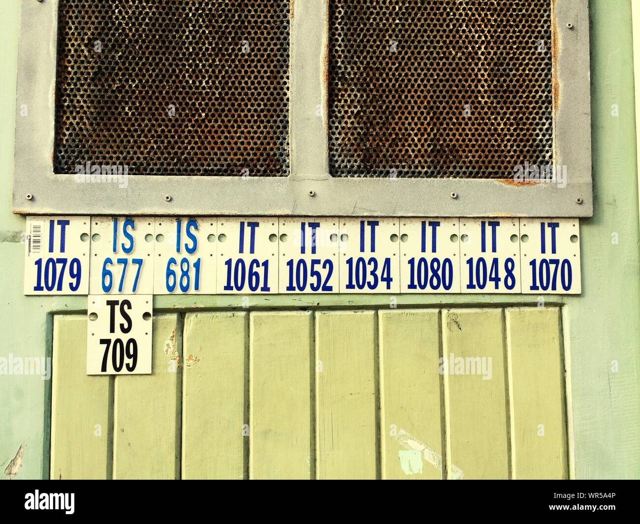 Door numbers hi-res stock photography and images - Alamy