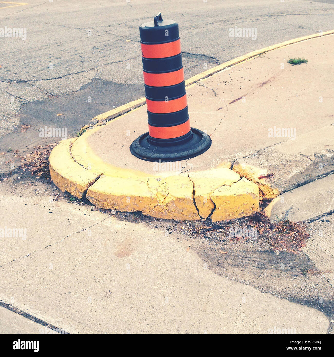 Roadside bollard hi-res stock photography and images - Alamy