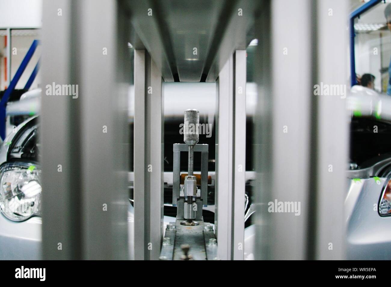 Close lift hi-res stock photography and images - Alamy