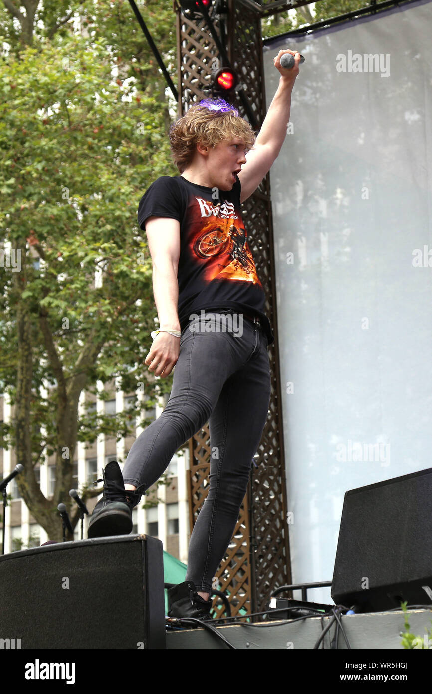 Andrew Polec High Resolution Stock Photography and Images - Alamy