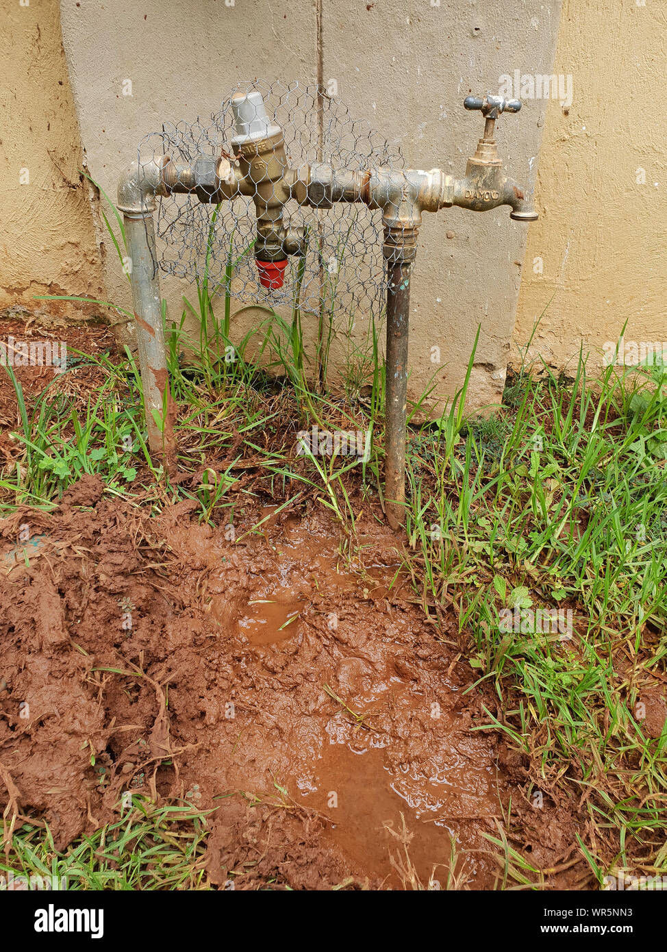 Tap leaking hi-res stock photography and images - Alamy