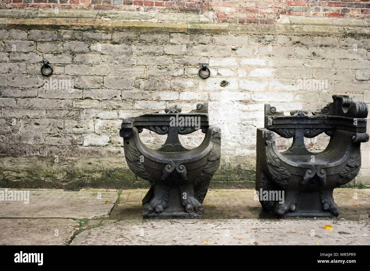 Old broken chair hi-res stock photography and images - Alamy
