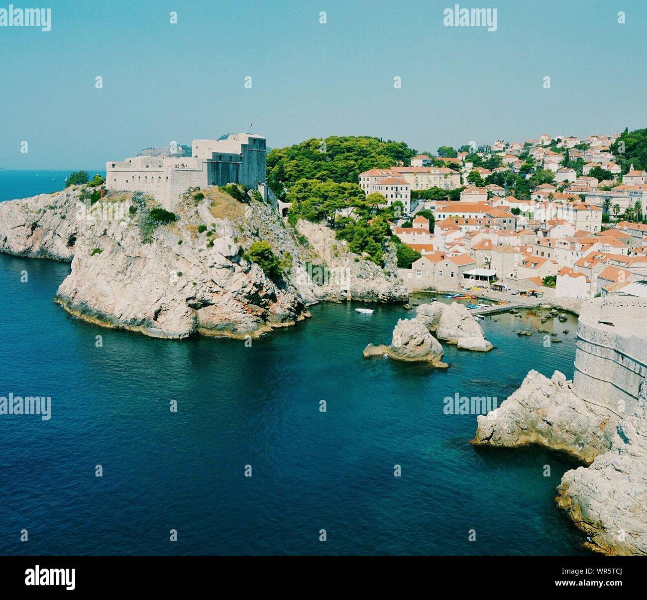 Fort in sea hi-res stock photography and images - Alamy